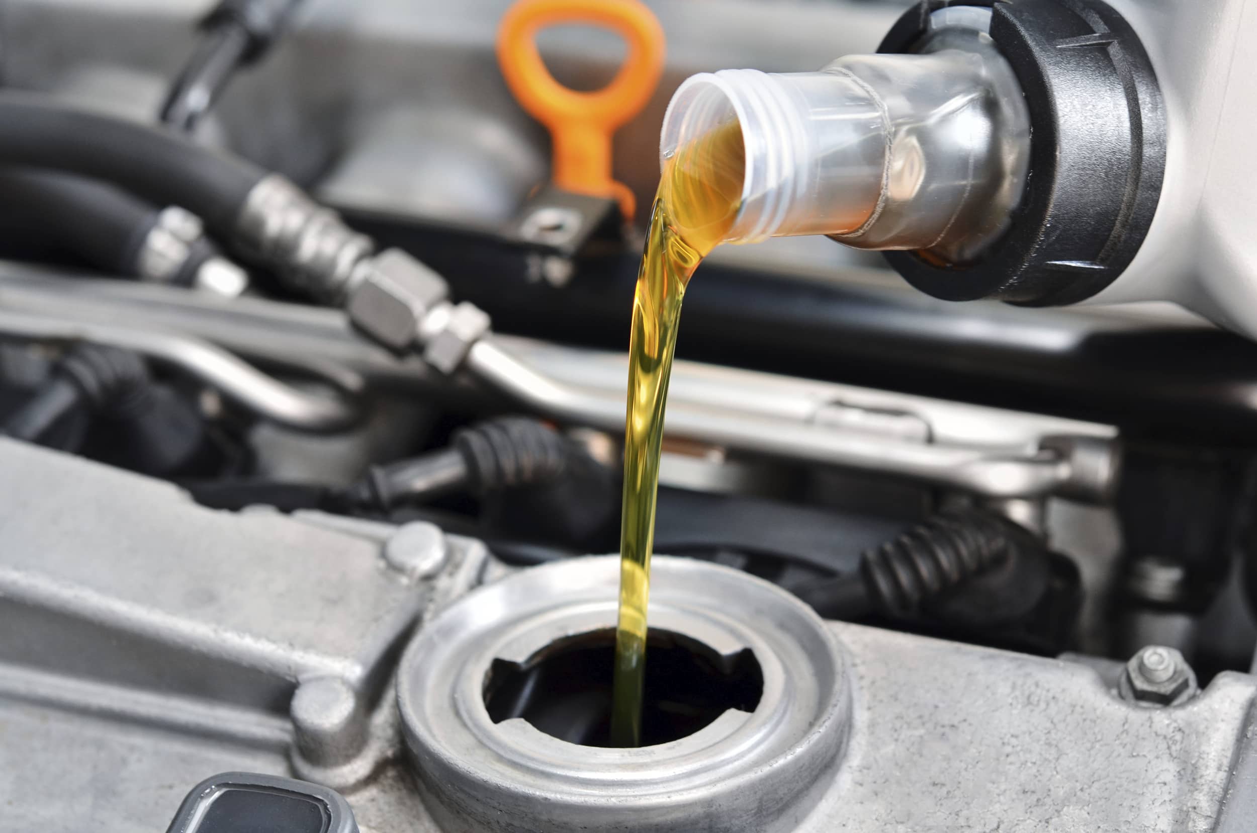 Oil Change Service - Secors Automotive and RB Smog Check Rancho Bernardo